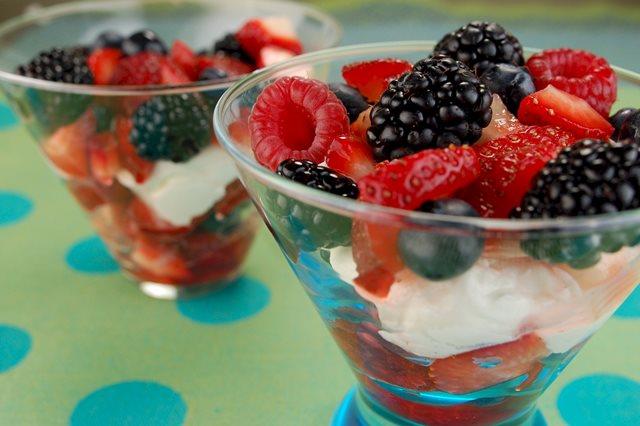Berry Parfait Recipe - Joyofbaking.com *Video Recipe*