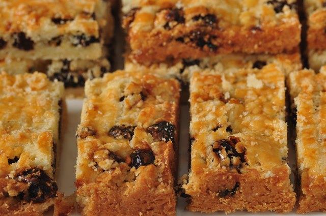 Raisin Shortbreads Recipe - Joyofbaking.com *Video Recipe*