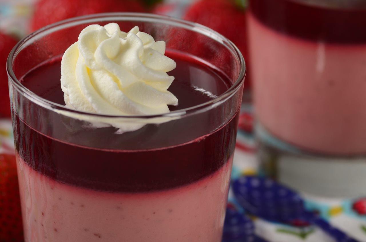 Strawberry Creams - Joyofbaking.com *Video Recipe*